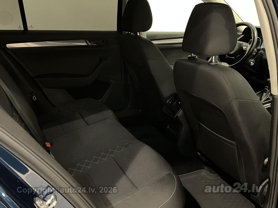 Zils Skoda SuperB 2020 Tallina, ar dzinēja tilpumu 2.00 L un nobraukumu 249 tūkst. km par 12900 €, foto 5 vietnē AUTOMOTO.COM.LV