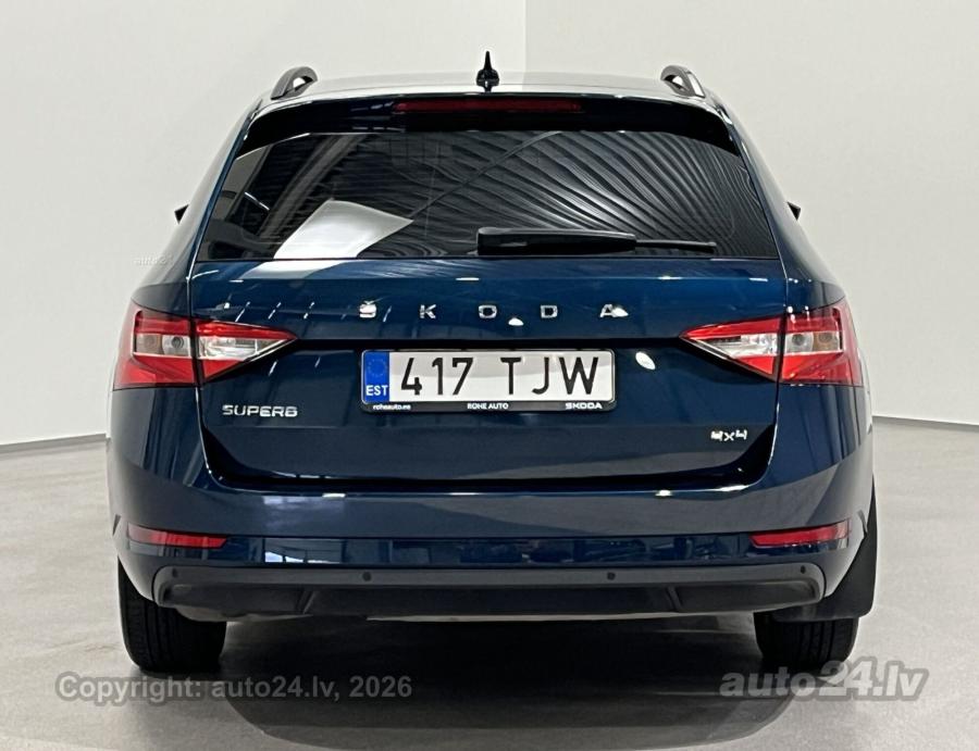 Zils Skoda SuperB 2020 Tallina, ar dzinēja tilpumu 2.00 L un nobraukumu 249 tūkst. km par 12900 €, foto 18 vietnē AUTOMOTO.COM.LV