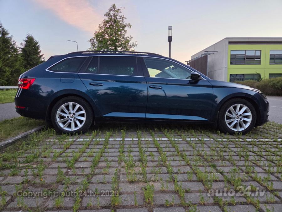Zils Skoda SuperB 2020 Tallina, ar dzinēja tilpumu 2.00 L un nobraukumu 127 tūkst. km par 17900 €, foto 7 vietnē AUTOMOTO.COM.LV