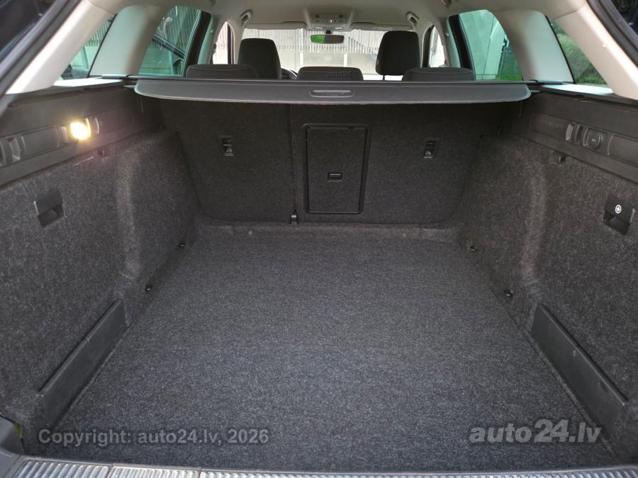 Zils Skoda SuperB 2020 Tallina, ar dzinēja tilpumu 2.00 L un nobraukumu 127 tūkst. km par 17900 €, foto 12 vietnē AUTOMOTO.COM.LV