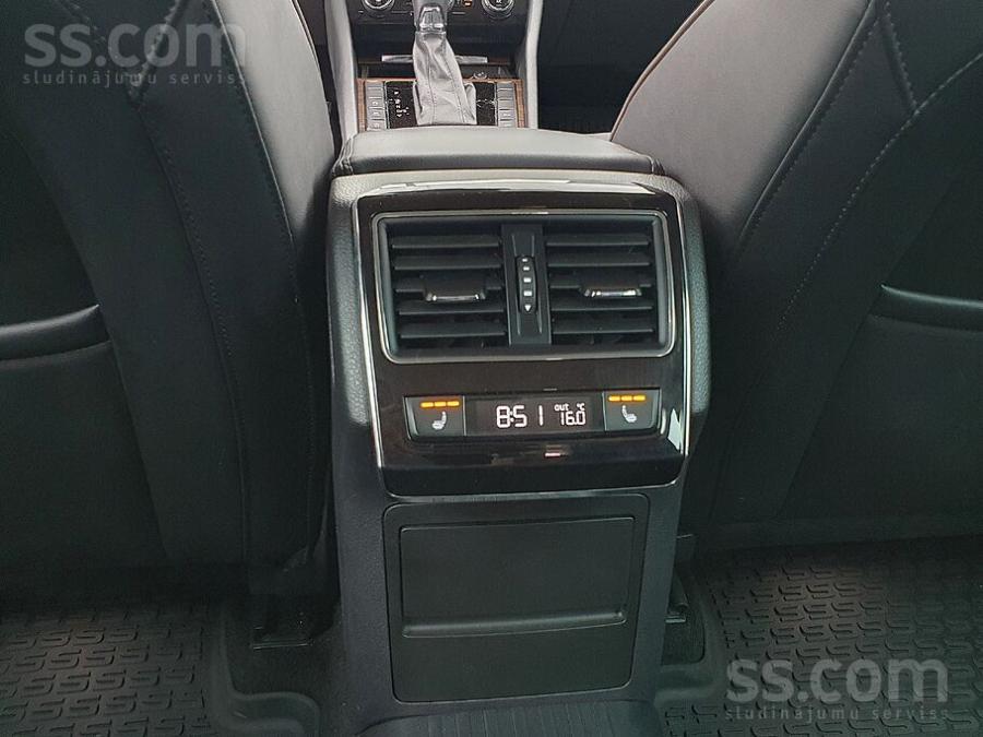 Zils Skoda SuperB 2020 Rīga, ar dzinēja tilpumu 2.00 L un nobraukumu 115 tūkst. km par 24900 €, foto 33 vietnē AUTOMOTO.COM.LV