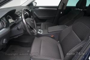 Zils Skoda SuperB 2020 Tallina, ar dzinēja tilpumu 2.00 L un nobraukumu 127 tūkst. km par 19890 €, foto 8 vietnē AUTOMOTO.COM.LV