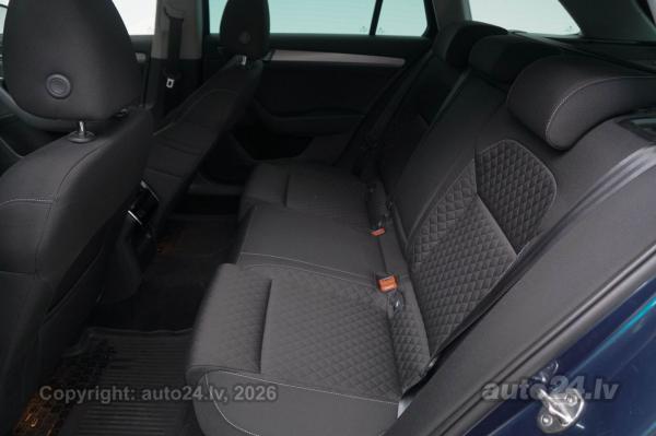 Skoda SuperB 2020 Tallina vietnē Zils Skoda SuperB 2020 Tallina, ar dzinēja tilpumu 2.00 L un nobraukumu 127 tūkst. km par 19890 €, foto 11 vietnē AUTOMOTO.COM.LV
