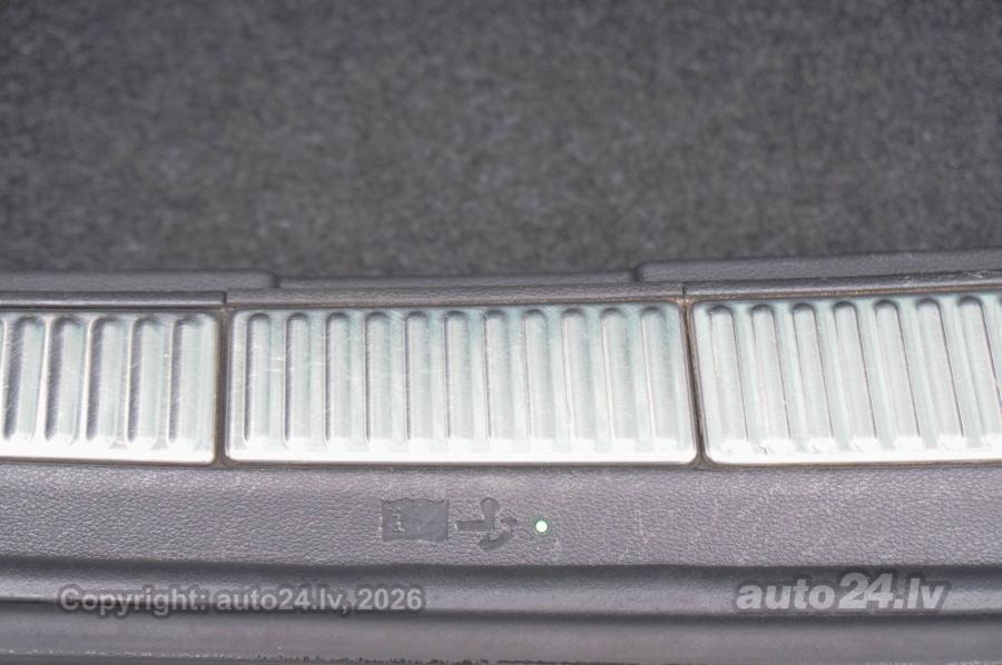 Zils Skoda SuperB 2020 Tallina, ar dzinēja tilpumu 2.00 L un nobraukumu 127 tūkst. km par 19890 €, foto 14 vietnē AUTOMOTO.COM.LV