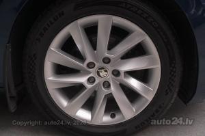 Zils Skoda SuperB 2020 Tallina, ar dzinēja tilpumu 2.00 L un nobraukumu 127 tūkst. km par 19890 €, foto 18 vietnē AUTOMOTO.COM.LV