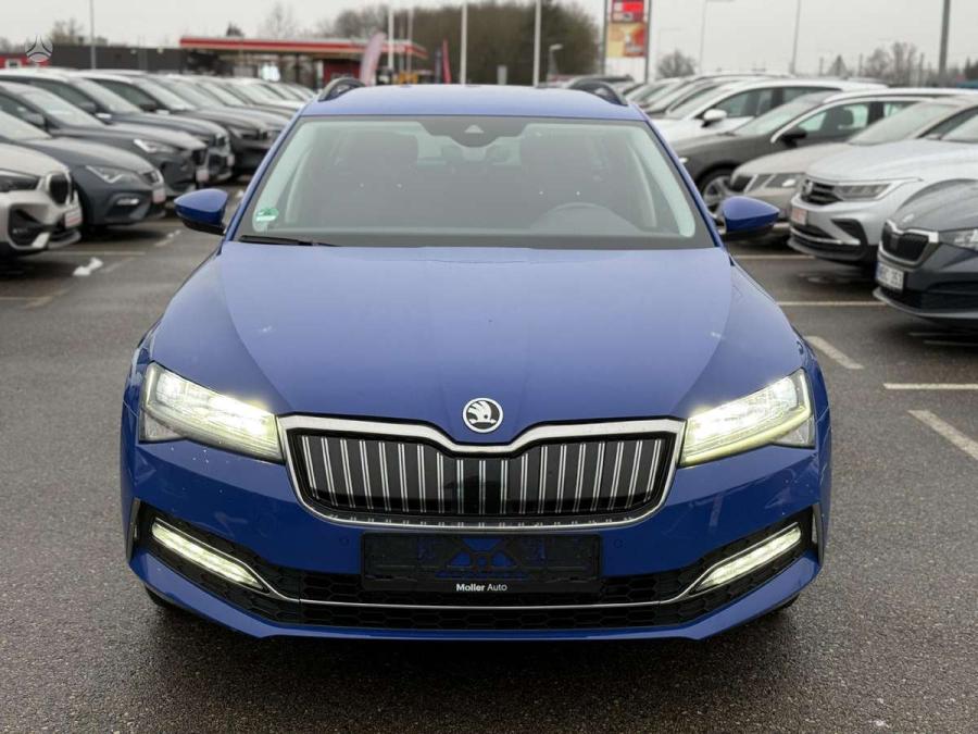 Blue Skoda SuperB 2021 in Vilnius, with an engine capacity of 1.40 L and mileage of 182 thousand km for 15999 €, photo 2 on AUTOMOTO.COM.LV