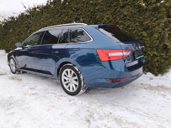 Blue Skoda SuperB 2021 in Kalvarija, with an engine capacity of 1.50 L and mileage of 188 thousand km for 16819 €, photo 3 on AUTOMOTO.COM.LV