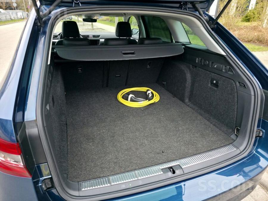 Zils Skoda SuperB 2021 Rīga, ar dzinēja tilpumu 1.40 L un nobraukumu 110 tūkst. km par 20990 €, foto 35 vietnē AUTOMOTO.COM.LV