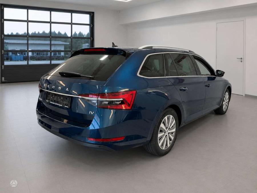 Blue Skoda SuperB 2021 in Vilnius, with an engine capacity of 1.40 L and mileage of 104 thousand km for 21700 €, photo 3 on AUTOMOTO.COM.LV