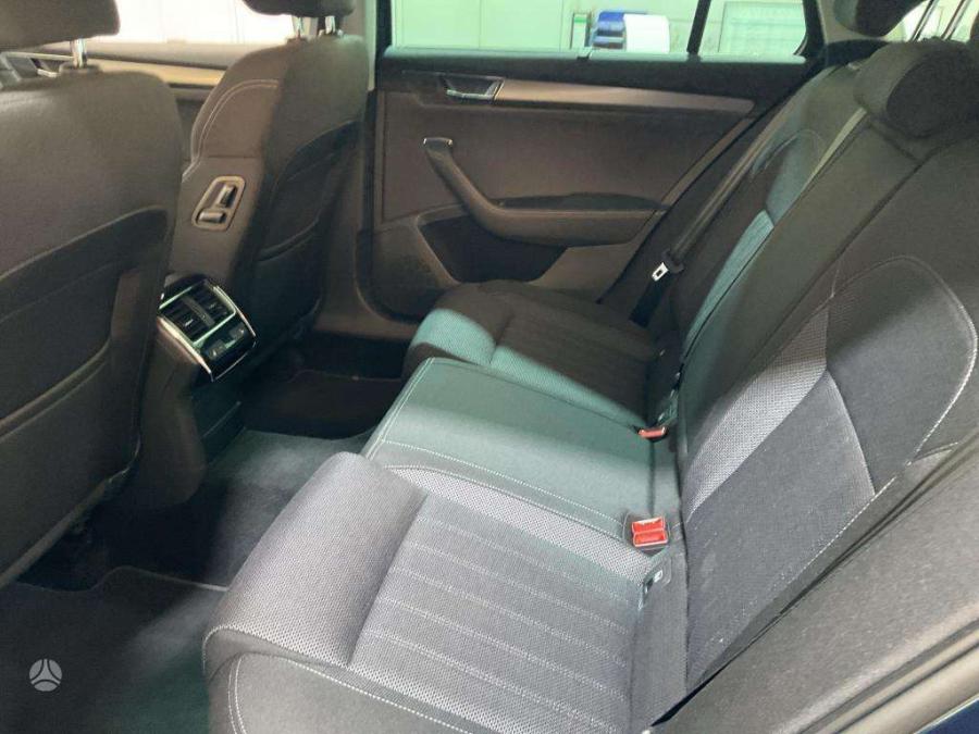 Blue Skoda SuperB 2021 in Vilnius, with an engine capacity of 1.40 L and mileage of 104 thousand km for 21700 €, photo 5 on AUTOMOTO.COM.LV