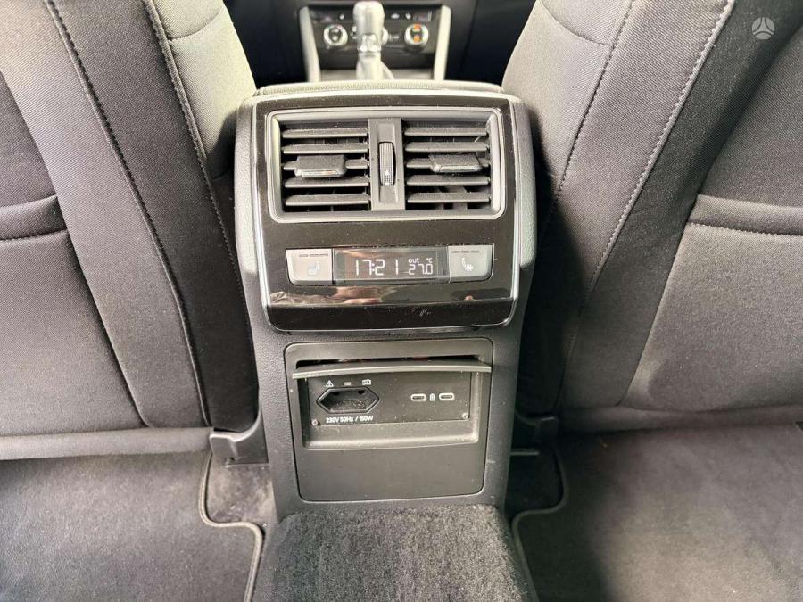 Zils Skoda SuperB 2021 Viļņa, ar dzinēja tilpumu 1.40 L un nobraukumu 140 tūkst. km par 16750 €, foto 28 vietnē AUTOMOTO.COM.LV