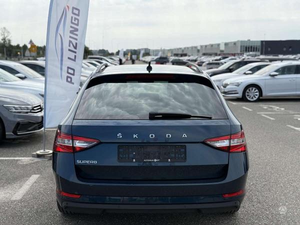 Blue Skoda SuperB 2021 in Vilnius, with an engine capacity of 1.97 L and mileage of 214 thousand km for 15999 €, photo 4 on AUTOMOTO.COM.LV