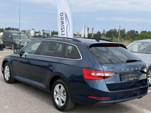 Blue Skoda SuperB 2021 in Vilnius, with an engine capacity of 1.97 L and mileage of 214 thousand km for 15999 €, photo 9 on AUTOMOTO.COM.LV