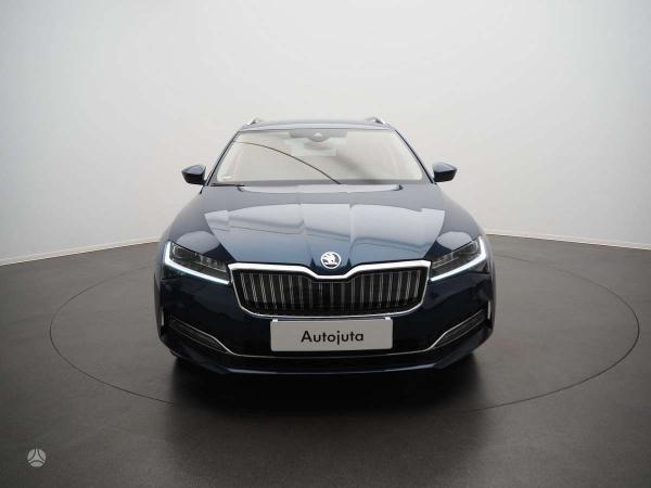Blue Skoda SuperB 2021 in Vilnius, with an engine capacity of 1.40 L and mileage of 104 thousand km for 21700 €, photo 2 on AUTOMOTO.COM.LV
