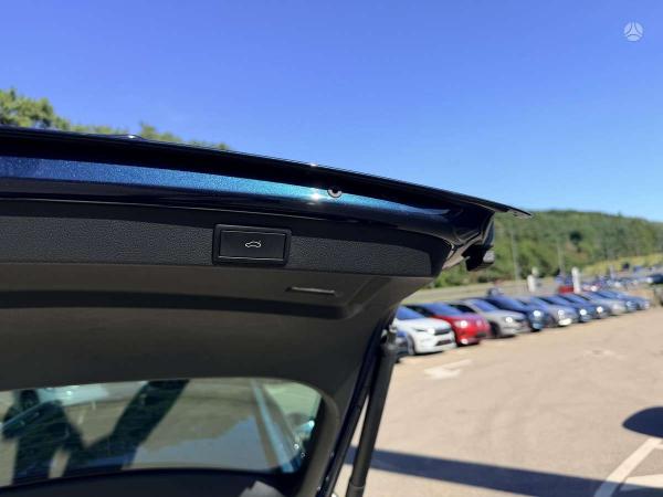 Blue Skoda SuperB 2021 in Vilnius, with an engine capacity of 1.97 L and mileage of 179 thousand km for 18800 €, photo 7 on AUTOMOTO.COM.LV