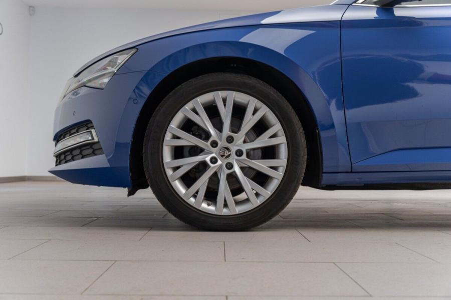 Zils Skoda SuperB 2022 Peetri, ar dzinēja tilpumu 2.00 L un nobraukumu 143 tūkst. km par 28000 €, foto 10 vietnē AUTOMOTO.COM.LV