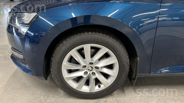 Blue Skoda SuperB 2023 in Riga, with an engine capacity of 1.50 L and mileage of 49 thousand km for 25400 €, photo 7 on AUTOMOTO.COM.LV