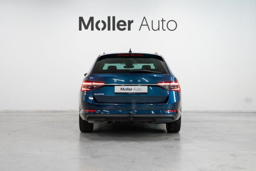 Blue Skoda SuperB 2023 in Vilnius, with an engine capacity of 2.00 L and mileage of 111 thousand km for 24900 €, photo 11 on AUTOMOTO.COM.LV