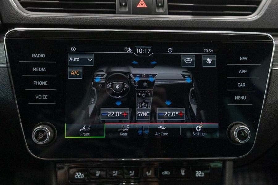 Blue Skoda SuperB 2023 in Vilnius, with an engine capacity of 2.00 L and mileage of 111 thousand km for 24900 €, photo 22 on AUTOMOTO.COM.LV