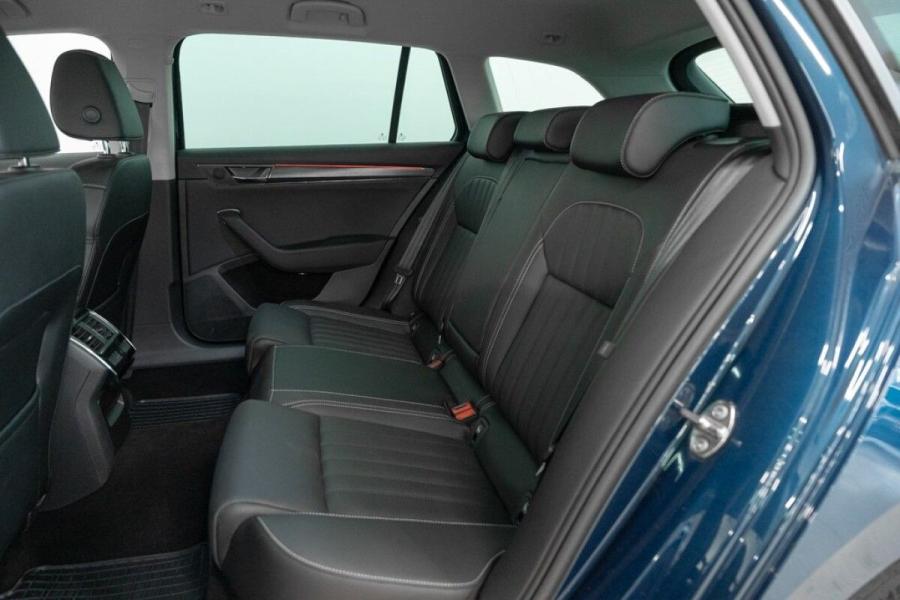 Blue Skoda SuperB 2023 in Vilnius, with an engine capacity of 2.00 L and mileage of 111 thousand km for 24900 €, photo 25 on AUTOMOTO.COM.LV