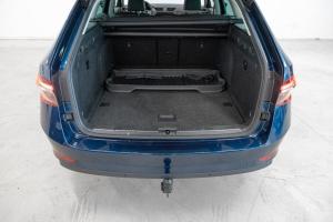 Blue Skoda SuperB 2023 in Vilnius, with an engine capacity of 2.00 L and mileage of 111 thousand km for 24900 €, photo 26 on AUTOMOTO.COM.LV