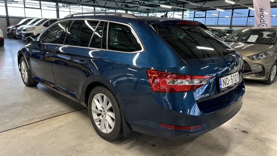 Zils Skoda SuperB 2023 Rīga, ar dzinēja tilpumu 1.50 L un nobraukumu 49 tūkst. km par 2540000 €, foto 3 vietnē AUTOMOTO.COM.LV