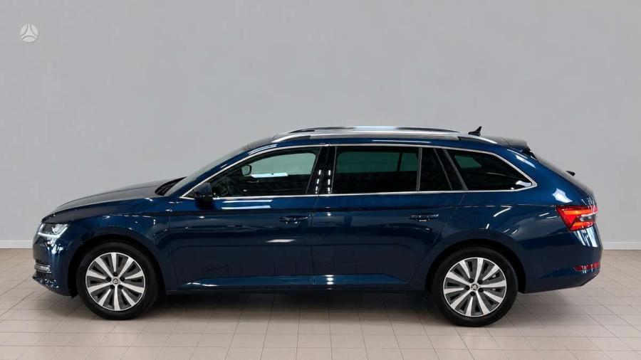 Blue Skoda SuperB 2023 in Kaunas, with an engine capacity of 1.97 L and mileage of 162 thousand km for 19900 €, photo 3 on AUTOMOTO.COM.LV