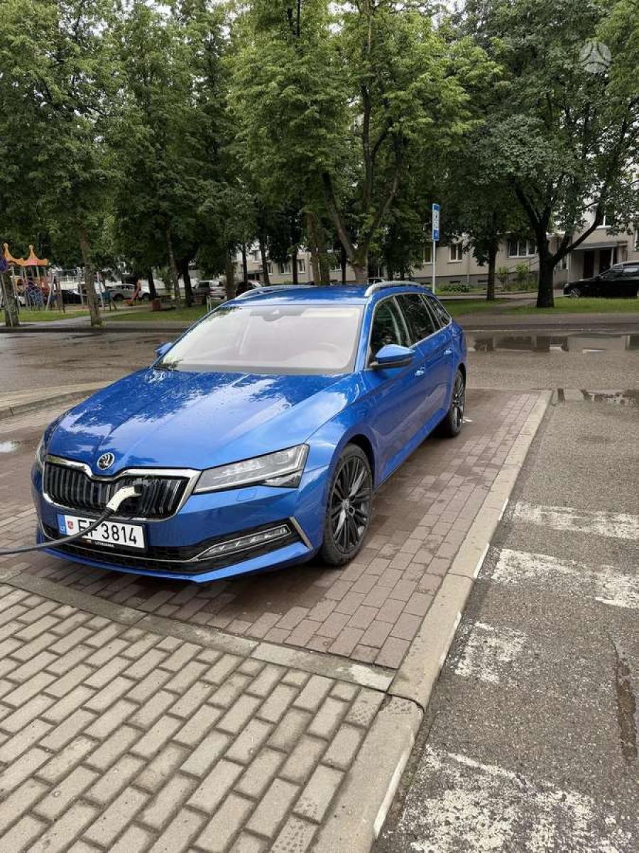 Синий Шкода Суперб 2023 в Ионава, объемом двигателя 1.40 л и пробегом 196 тыс. км за 18900 €, фото 40 на AUTOMOTO.COM.LV