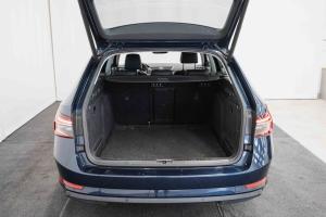 Blue Skoda SuperB 2023 in Tallinn, with an engine capacity of 2.00 L and mileage of 129 thousand km for 24900 €, photo 16 on AUTOMOTO.COM.LV