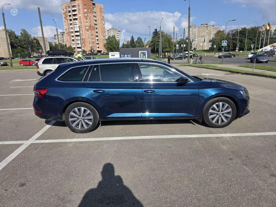 Blue Skoda SuperB 2023 in Kaunas, with an engine capacity of 1.40 L and mileage of 69 thousand km for 23000 €, photo 4 on AUTOMOTO.COM.LV