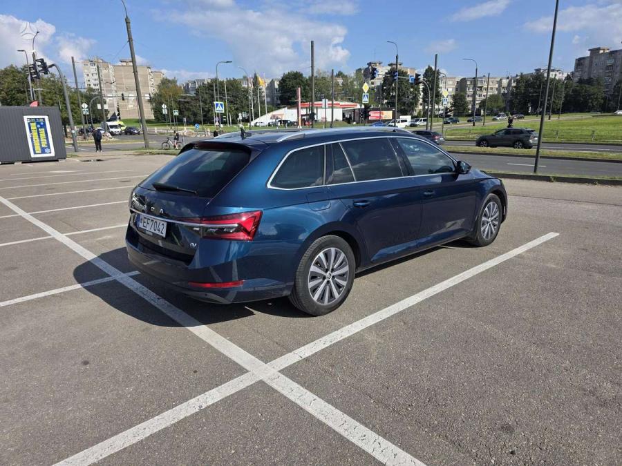 Blue Skoda SuperB 2023 in Kaunas, with an engine capacity of 1.40 L and mileage of 69 thousand km for 23000 €, photo 5 on AUTOMOTO.COM.LV
