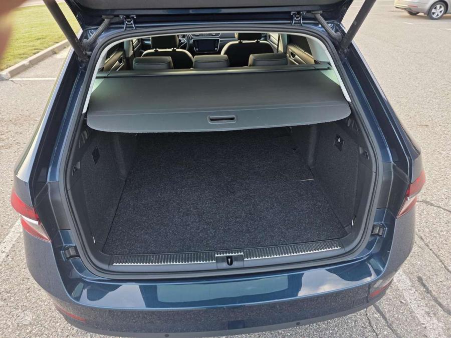 Blue Skoda SuperB 2023 in Kaunas, with an engine capacity of 1.40 L and mileage of 69 thousand km for 23000 €, photo 22 on AUTOMOTO.COM.LV