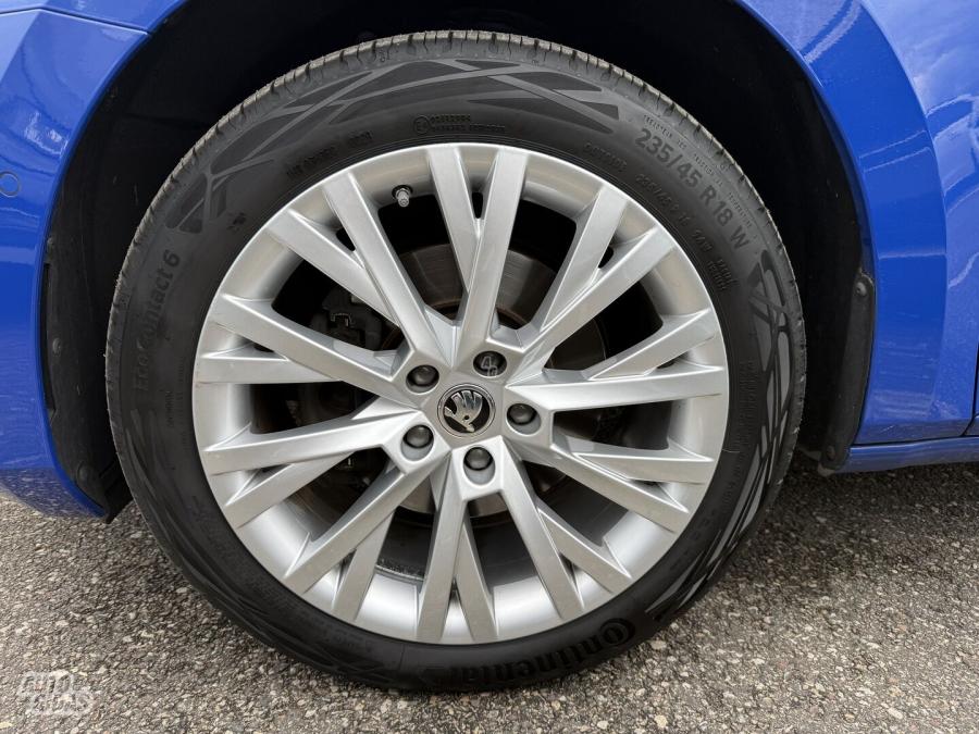 Zils Skoda SuperB 2023 Viļņa, ar dzinēja tilpumu 2.00 L un nobraukumu 218 tūkst. km par 16999 €, foto 23 vietnē AUTOMOTO.COM.LV