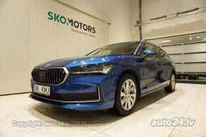 Zils Skoda SuperB 2024 Tallina, ar dzinēja tilpumu 2.00 L un nobraukumu 33 tūkst. km par 37500 €, foto  vietnē AUTOMOTO.COM.LV