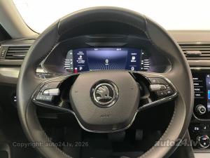 Zils Skoda SuperB 2024 Tallina, ar dzinēja tilpumu 1.50 L un nobraukumu 56 tūkst. km par 24990 €, foto 17 vietnē AUTOMOTO.COM.LV
