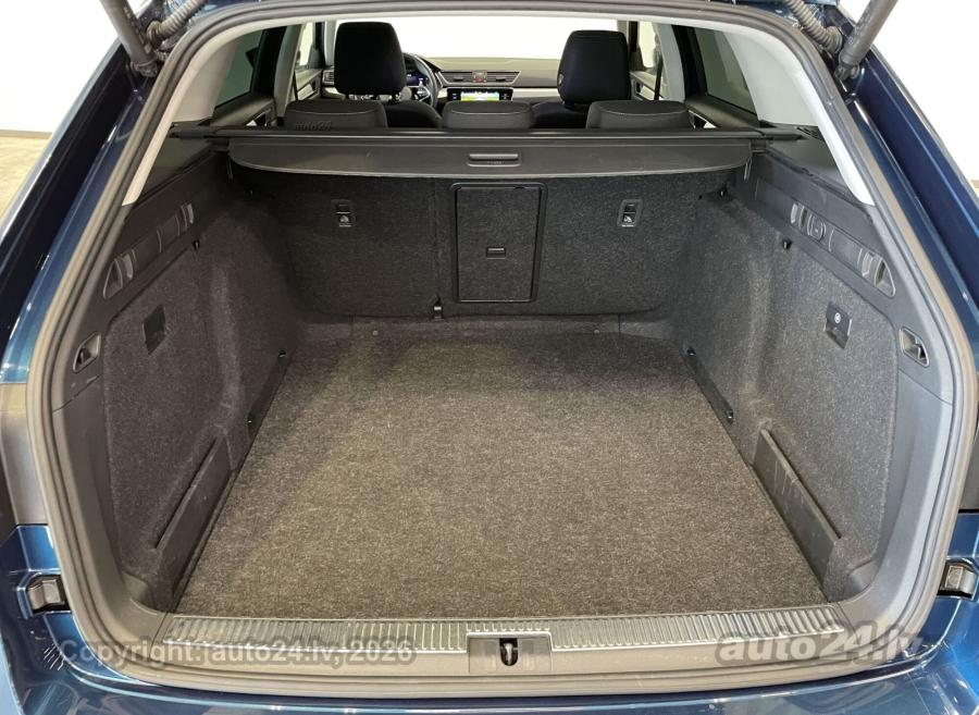 Zils Skoda SuperB 2024 Tallina, ar dzinēja tilpumu 1.50 L un nobraukumu 56 tūkst. km par 24990 €, foto 19 vietnē AUTOMOTO.COM.LV