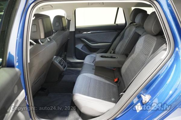 Zils Skoda SuperB 2026 Tallina, ar dzinēja tilpumu 2.00 L un nobraukumu 2 tūkst. km par 43900 €, foto 11 vietnē AUTOMOTO.COM.LV