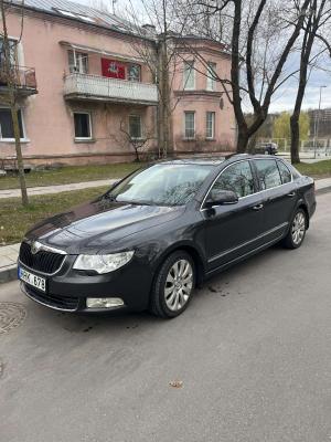 Brown Skoda SuperB 2008 in Vilnius, with an engine capacity of 2.00 L and mileage of 344 thousand km for 4200 €, photo 4 on AUTOMOTO.COM.LV
