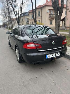 Brown Skoda SuperB 2008 in Vilnius, with an engine capacity of 2.00 L and mileage of 344 thousand km for 4200 €, photo 5 on AUTOMOTO.COM.LV