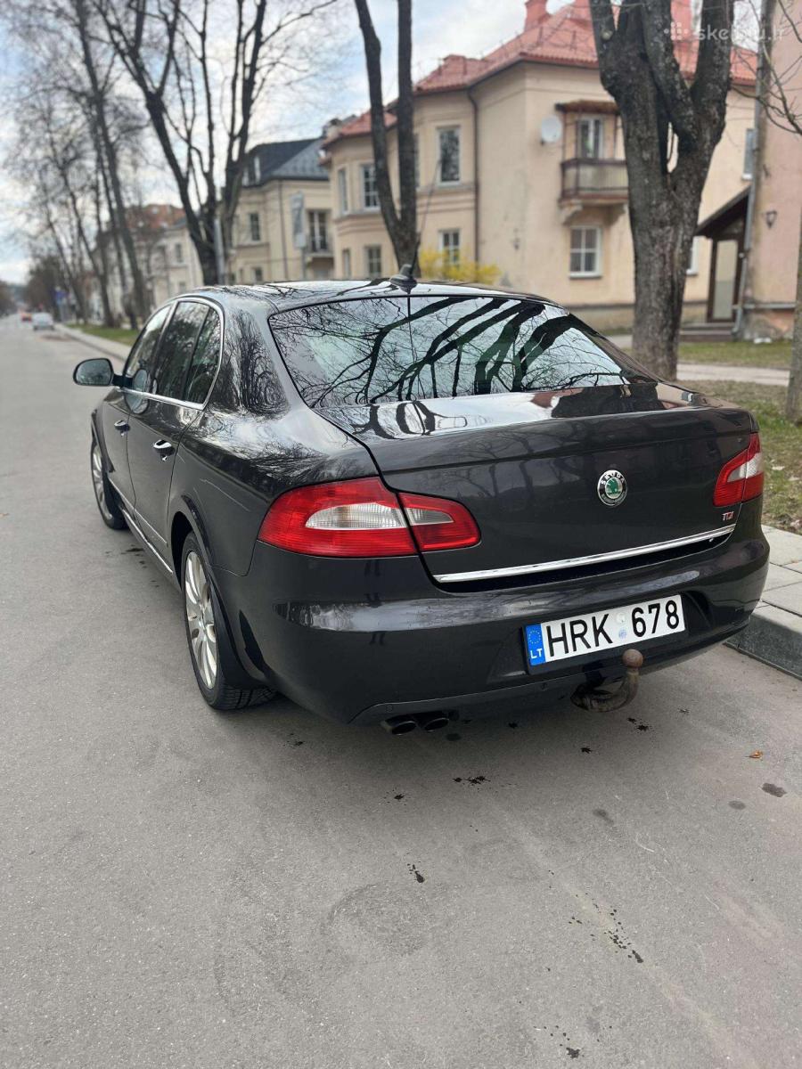 Brown Skoda SuperB 2008 in Vilnius, with an engine capacity of 2.00 L and mileage of 344 thousand km for 4200 €, photo 5 on AUTOMOTO.COM.LV