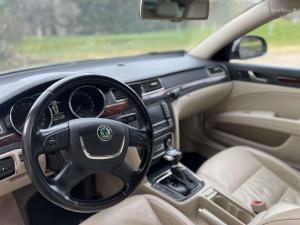 Brown Skoda SuperB 2008 in Vilnius, with an engine capacity of 2.00 L and mileage of 344 thousand km for 4200 €, photo 7 on AUTOMOTO.COM.LV