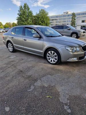 Brown Skoda SuperB 2009 in Vilnius, with an engine capacity of 1.80 L and mileage of 280 thousand km for 2650 €, photo 3 on AUTOMOTO.COM.LV