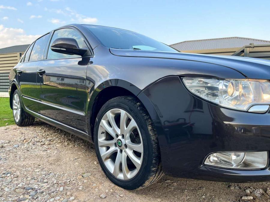 Brūns Skoda SuperB 2011 Viļņa, ar dzinēja tilpumu 1.80 L un nobraukumu 225 tūkst. km par 4199 €, foto 9 vietnē AUTOMOTO.COM.LV