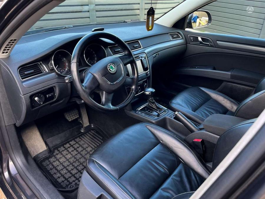 Brūns Skoda SuperB 2011 Viļņa, ar dzinēja tilpumu 1.80 L un nobraukumu 225 tūkst. km par 4199 €, foto 16 vietnē AUTOMOTO.COM.LV