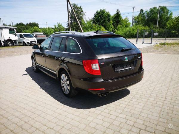 Brown Skoda SuperB 2013 in Radviliskis, with an engine capacity of 1.97 L and mileage of 254 thousand km for 6750 €, photo 3 on AUTOMOTO.COM.LV
