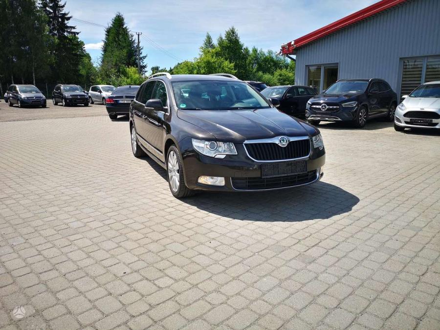 Brown Skoda SuperB 2013 in Radviliskis, with an engine capacity of 1.97 L and mileage of 254 thousand km for 6750 €, photo 5 on AUTOMOTO.COM.LV