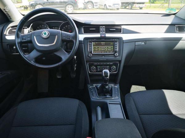Brown Skoda SuperB 2013 in Radviliskis, with an engine capacity of 1.97 L and mileage of 254 thousand km for 6750 €, photo 9 on AUTOMOTO.COM.LV