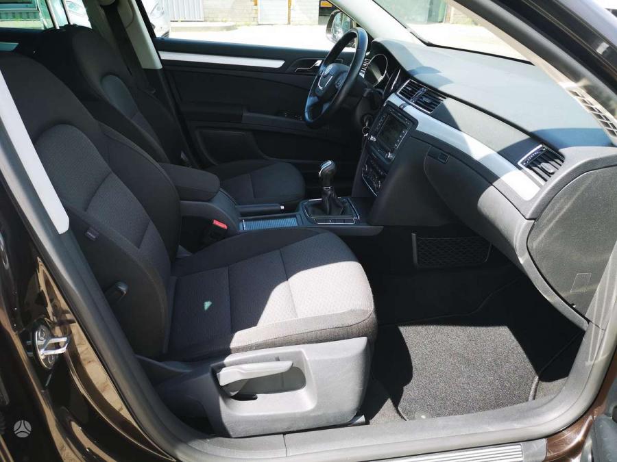 Brown Skoda SuperB 2013 in Radviliskis, with an engine capacity of 1.97 L and mileage of 254 thousand km for 6750 €, photo 13 on AUTOMOTO.COM.LV