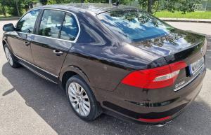 Brown Skoda SuperB 2013 in Utena, with an engine capacity of 2.00 L and mileage of 158 thousand km for 7999 €, photo 3 on AUTOMOTO.COM.LV
