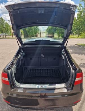 Brown Skoda SuperB 2013 in Utena, with an engine capacity of 2.00 L and mileage of 158 thousand km for 7999 €, photo 12 on AUTOMOTO.COM.LV